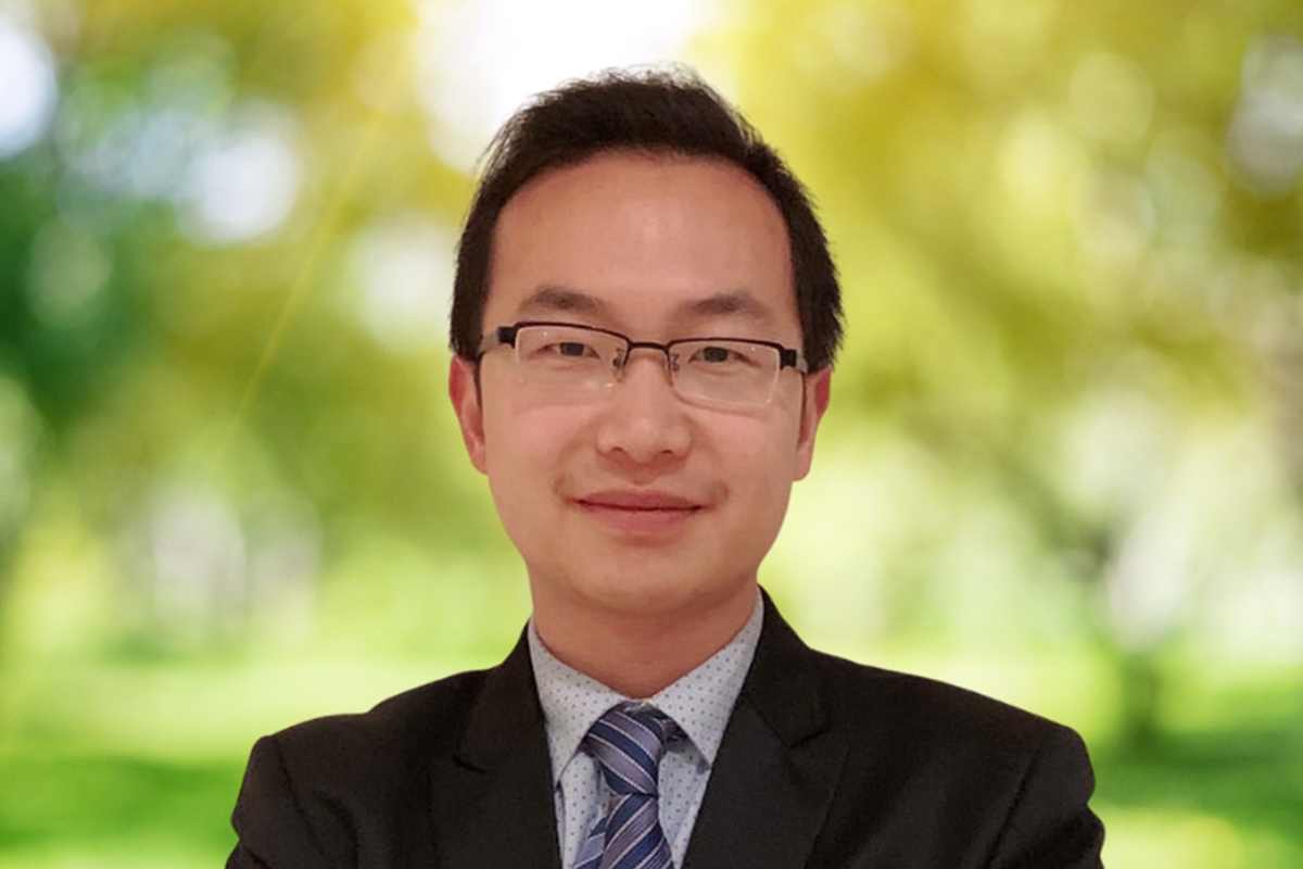 Ding receives junior investigator award from virology society ...